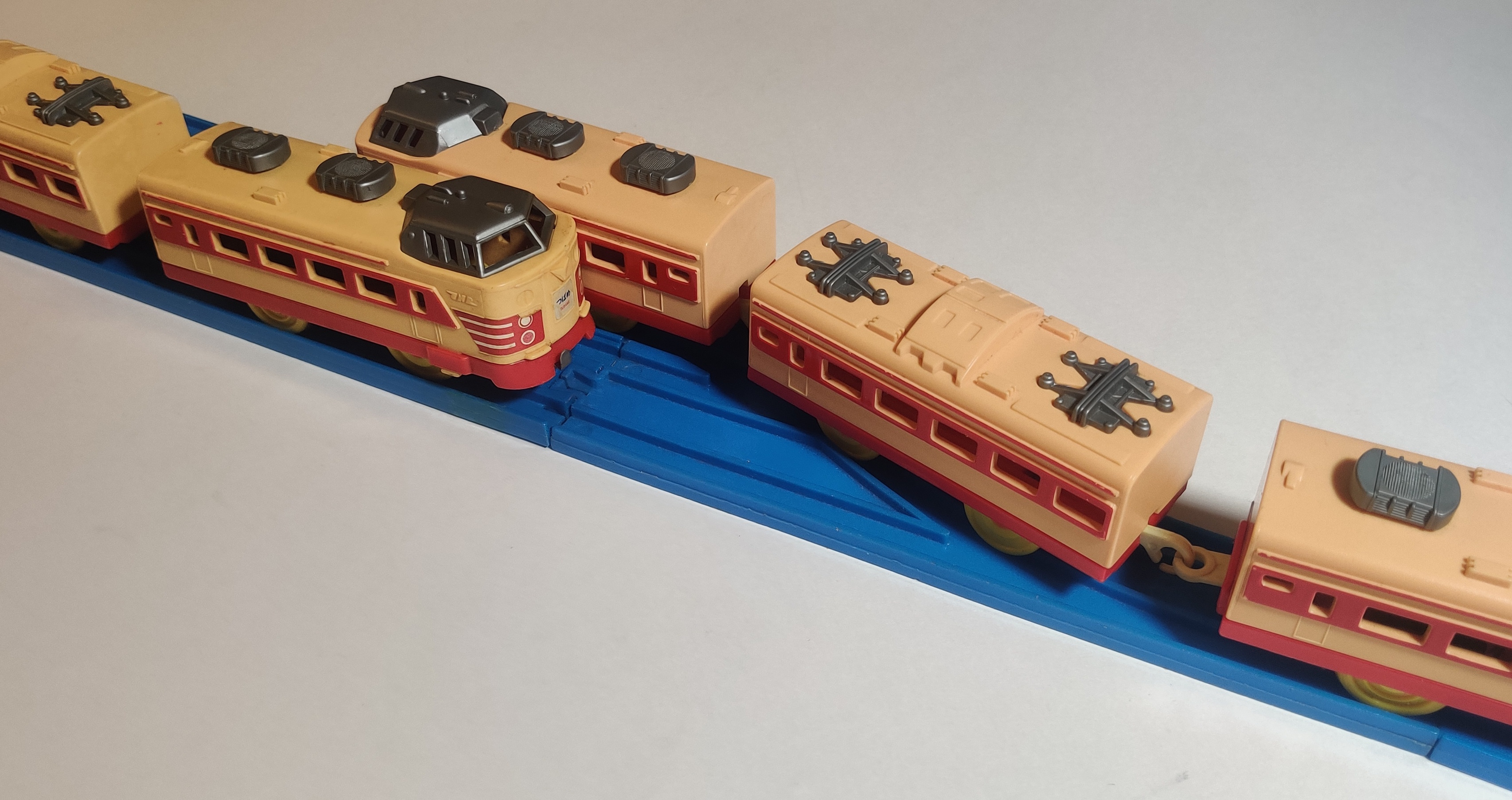 Old, odd Plarail rails Old, odd Plarail rails